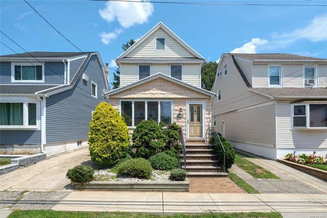 Valley Stream, New York, NY real estate & homes for Sale - Movoto