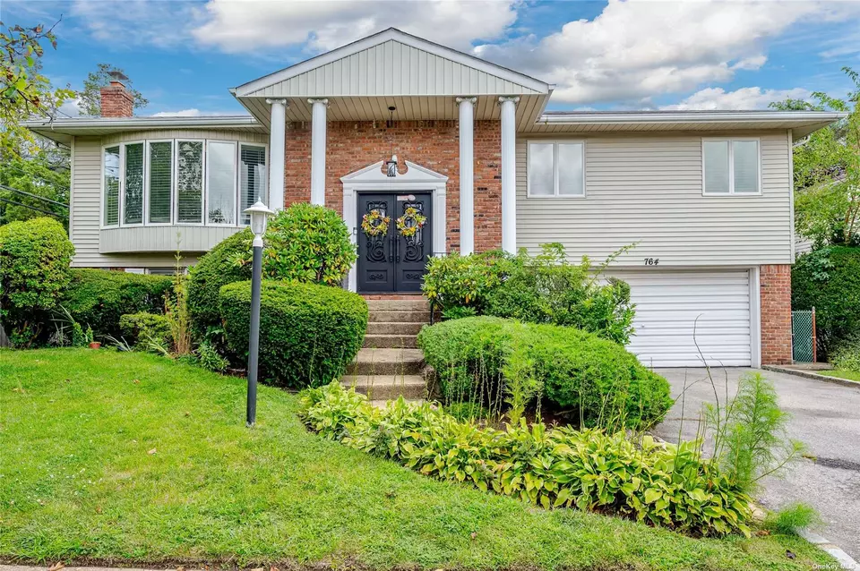 764 Turf Rd, Valley Stream, NY 11581 - Movoto