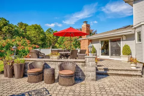 40 Bonaire Dr, Dix Hills, NY 11746 - Movoto