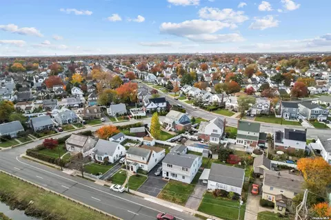139 Peninsula Blvd, Valley Stream, NY 11581 | 34 Photos - Movoto