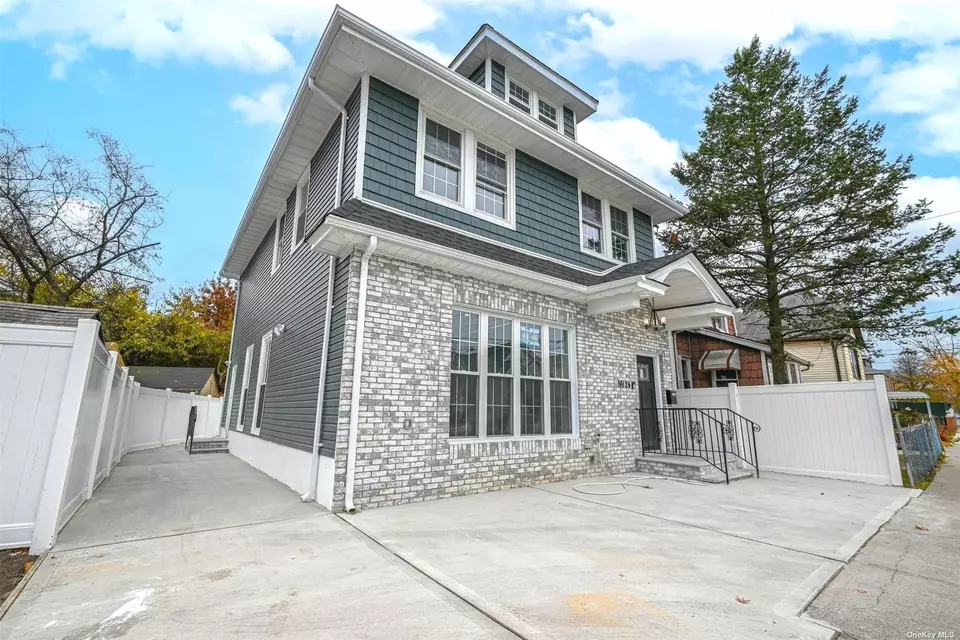 161-24 130th Ave, Jamaica, NY 11434 | 36 Photos - Movoto