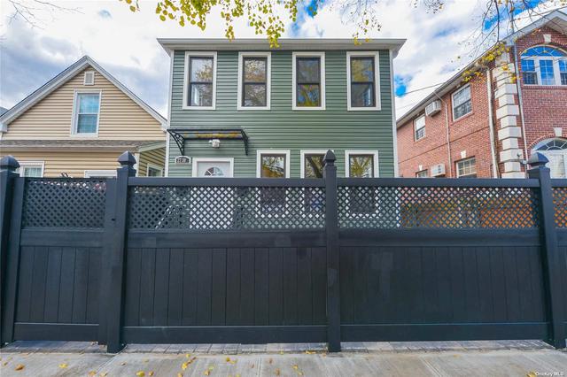 2739 Fenton Ave, Bronx, NY 10469 | 24 Photos - Movoto