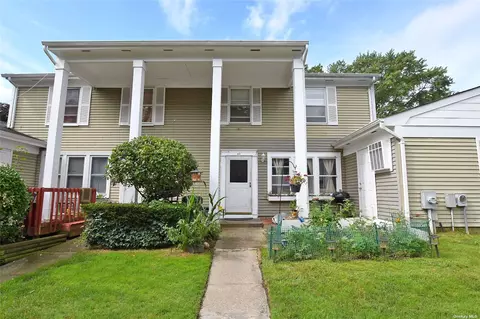 Ridge, NY Condos & Townhouses For Sale - Movoto