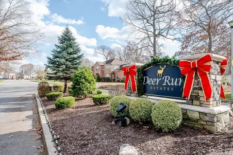 12 Deer Run, East Islip, NY 11730 | 31 Photos - Movoto