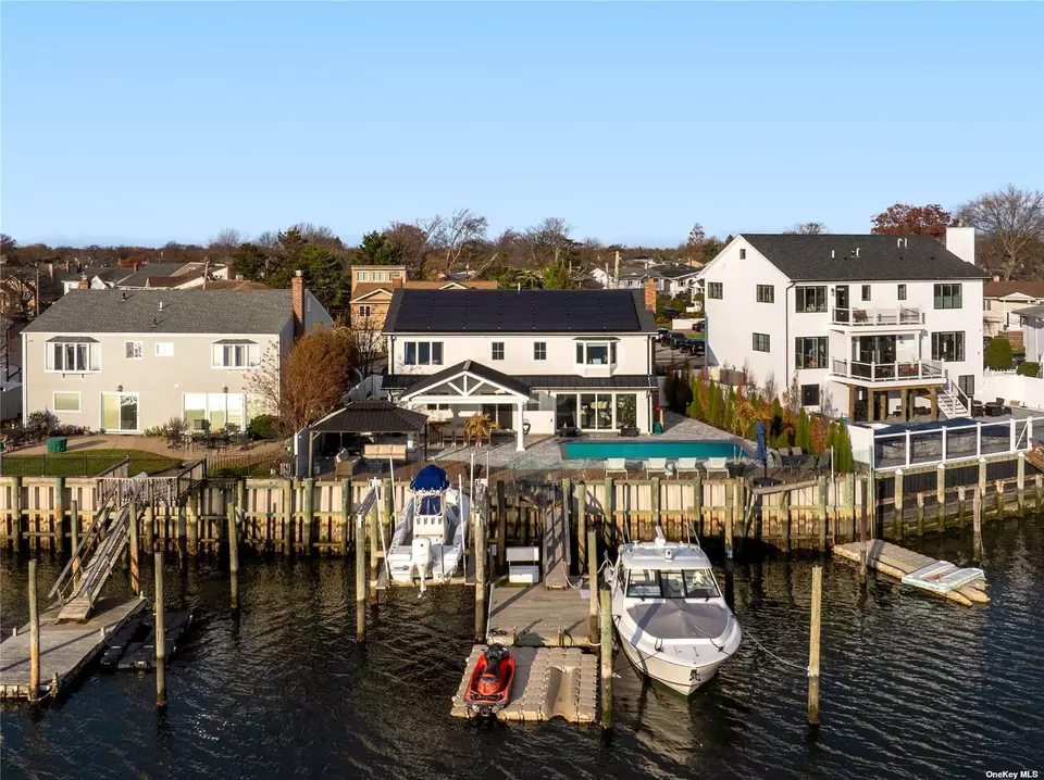 2976 Clubhouse Rd, Merrick, NY 11566 | 31 Photos - Movoto