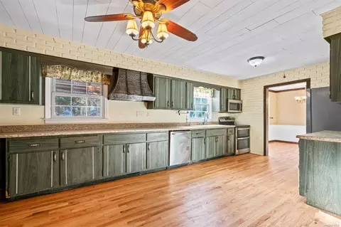 20 Bridle Path Rd, Smithtown, NY 11787 | 26 Photos - Movoto