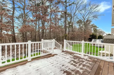 1661-544 Old Country Rd, Riverhead, NY 11901 - Movoto