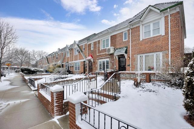 82-51 61st Rd, Middle Village, NY 11379 | 29 Photos - Movoto