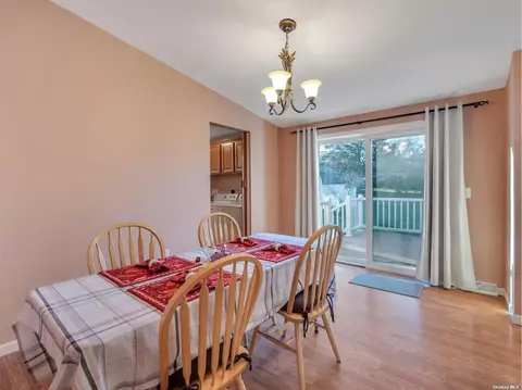 1661-384 Old Country Rd, Riverhead, NY 11901 | 29 Photos - Movoto