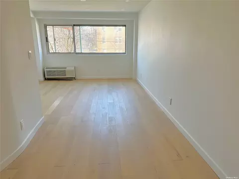 88 Cuttermill Rd #208, Great Neck, NY 11021 | 12 Photos - Movoto