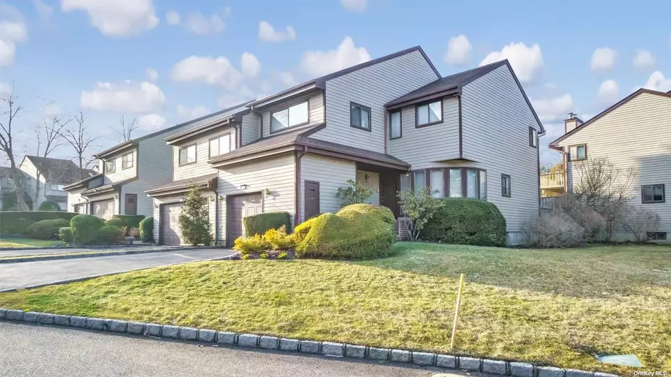 29 The Gln #29, Glen Head, NY 11545 | 30 Photos - Movoto