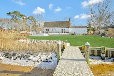 2980 Ole Jule Ln, Mattituck, NY 11952 | 36 Photos - Movoto