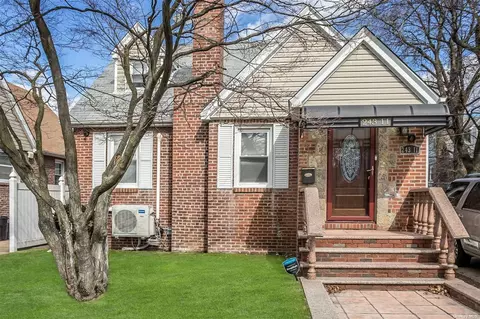 240-28 128th Ave, Rosedale, NY 11422 | 13 Photos - Movoto