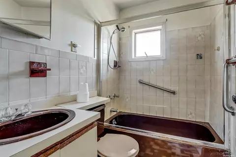 20 Jenkins St, Islip, NY 11751 | 20 Photos - Movoto