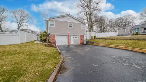 12 Farner Ave, Selden, NY 11784 - Movoto