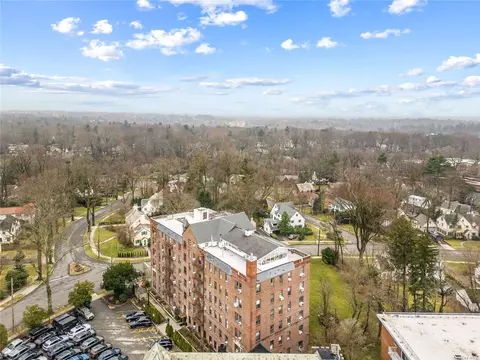 37 Brompton Rd #5B, Great Neck, NY 11021 | 19 Photos - Movoto