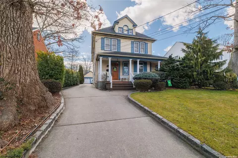 187 Lakeview Ave, Rockville Centre, NY 11570 | 34 Photos - Movoto