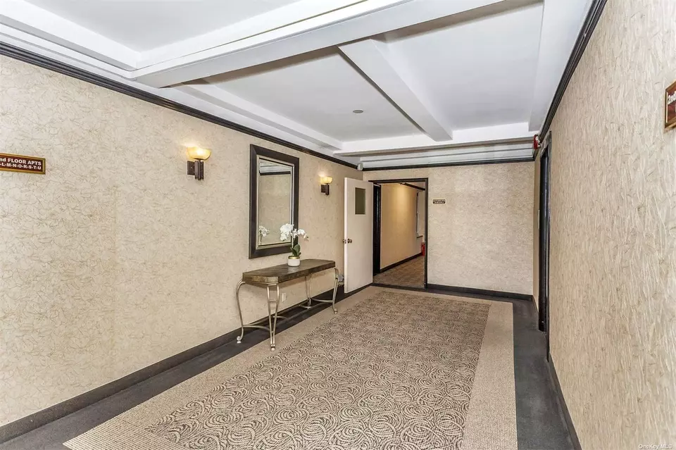 75 S Middle Neck Rd #2M, Great Neck, NY 11021 | 20 Photos - Movoto