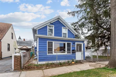 1108 1st Ave, New Hyde Park, NY 11040 - Movoto