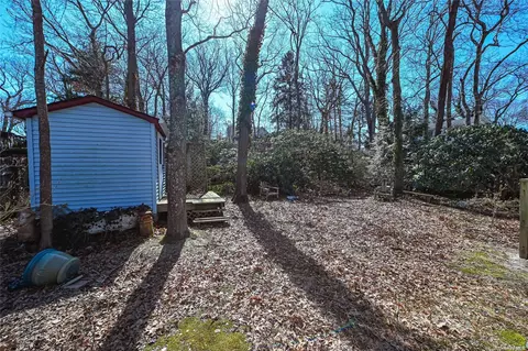 60 Hawthorne Rd, Rocky Point, NY 11778 | 14 Photos - Movoto