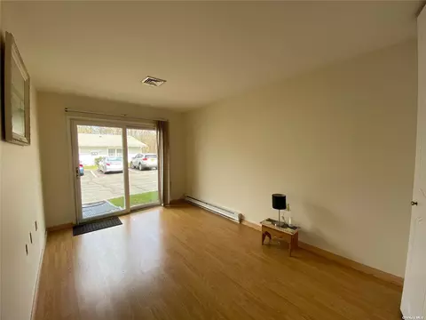 228 Blackpool Ct #B, Ridge, NY 11961 | 32 Photos - Movoto