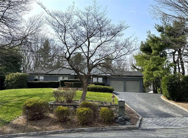 21 Stonehurst Ln, Dix Hills, NY 11746 | 36 Photos - Movoto