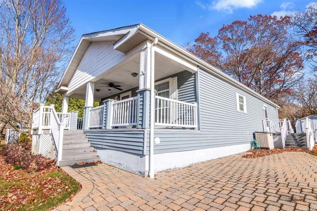 1661-506 Old Country Rd, Riverhead, NY 11901 | 16 Photos - Movoto