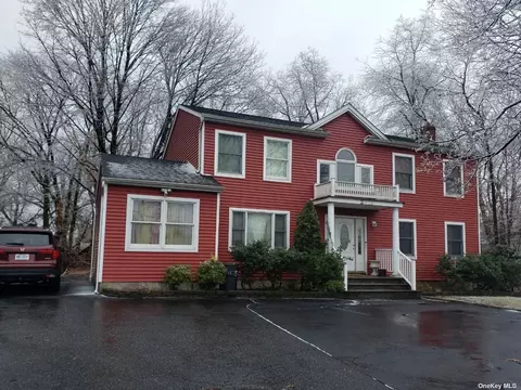 10 Pine St N, Lake Grove, NY 11755 - Movoto