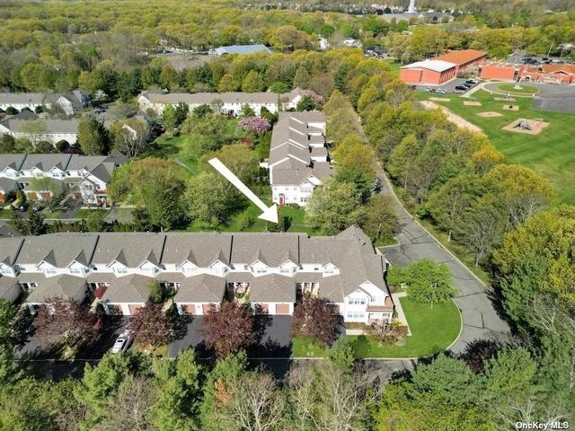 67 Commodore Cir #67, Port Jefferson Station, NY 11776 | 35 Photos - Movoto