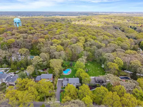 112 Village Hill Dr, Dix Hills, NY 11746 | 29 Photos - Movoto