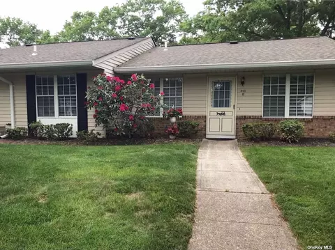 Ridge, NY Condos & Townhouses For Sale - Movoto