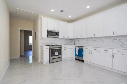 97 Quinlan Ave, Staten Island, NY 10314 | 15 Photos - Movoto
