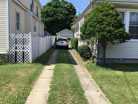 147 Leverich St, Hempstead, NY 11550 | 22 Photos - Movoto