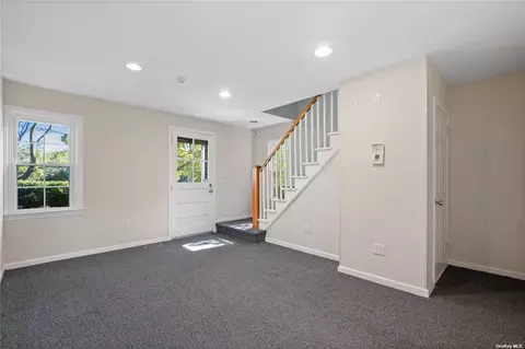 645 Hamilton Ave, Mattituck, NY 11952 | 26 Photos - Movoto