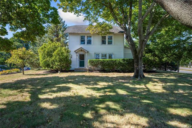645 Hamilton Ave, Mattituck, NY 11952 | 26 Photos - Movoto