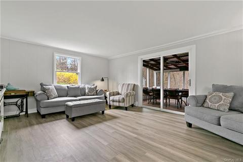 3096 Wharton Dr, Yorktown, NY 10598 | 31 Photos | MLS #6195751 - Movoto