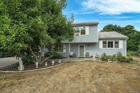534 Manchester Rd, Yorktown, NY 10598 | 30 Photos | MLS #6206968 - Movoto