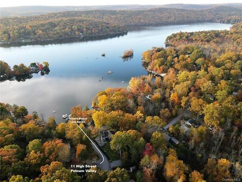 11 High St, Putnam Valley, NY 10579 | 26 Photos | MLS #6217219 - Movoto