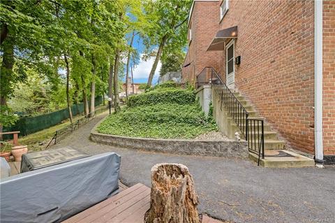 673 Pelham Rd #E16, New Rochelle, NY 10805 | 27 Photos | MLS #6248301 ...