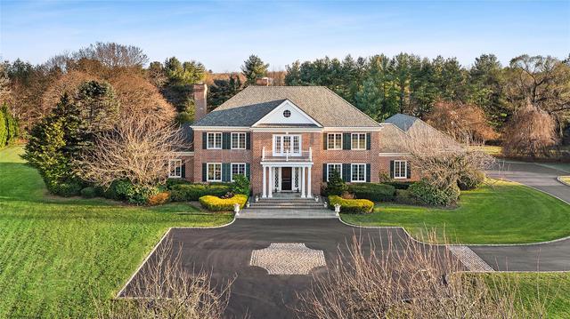 10 Colonial Dr, Glen Head, NY 11545 | MLS #806596 | 32 Photos - Movoto