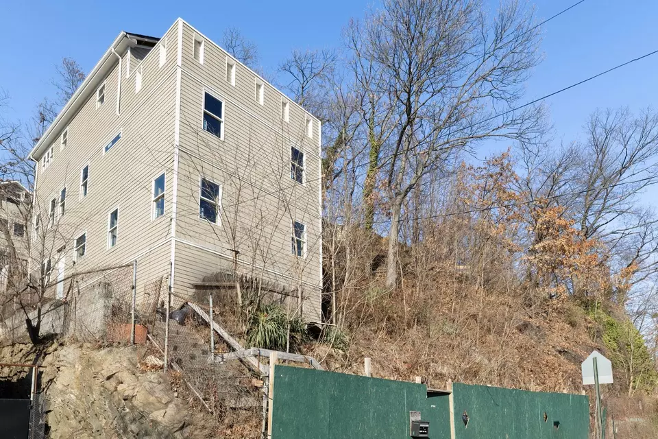 5411 Post Rd, New York, NY 10471 | MLS# 816867 | 6 Photos - Movoto