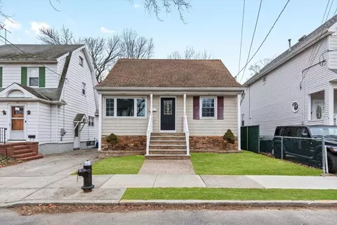 117 Woodbine Ave, Staten Island, NY 10314 | MLS# 833003 - Movoto