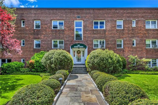 450 Pelham Rd #2C, New Rochelle, NY 10805 | MLS# 826307 | 19 Photos ...