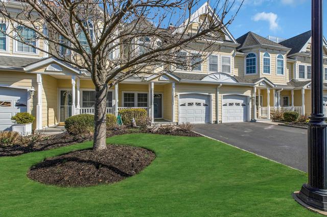 504 Emily Dr, Patchogue, NY 11772 | MLS# 844150 | 19 Photos - Movoto