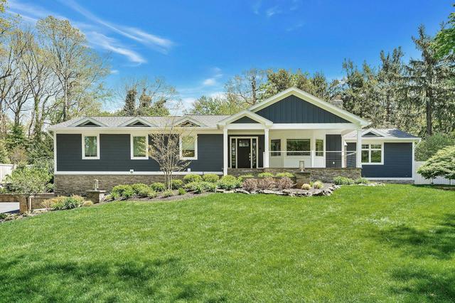 121 Village Hill Dr, Dix Hills, NY 11746 | MLS# 866269 | 49 Photos - Movoto