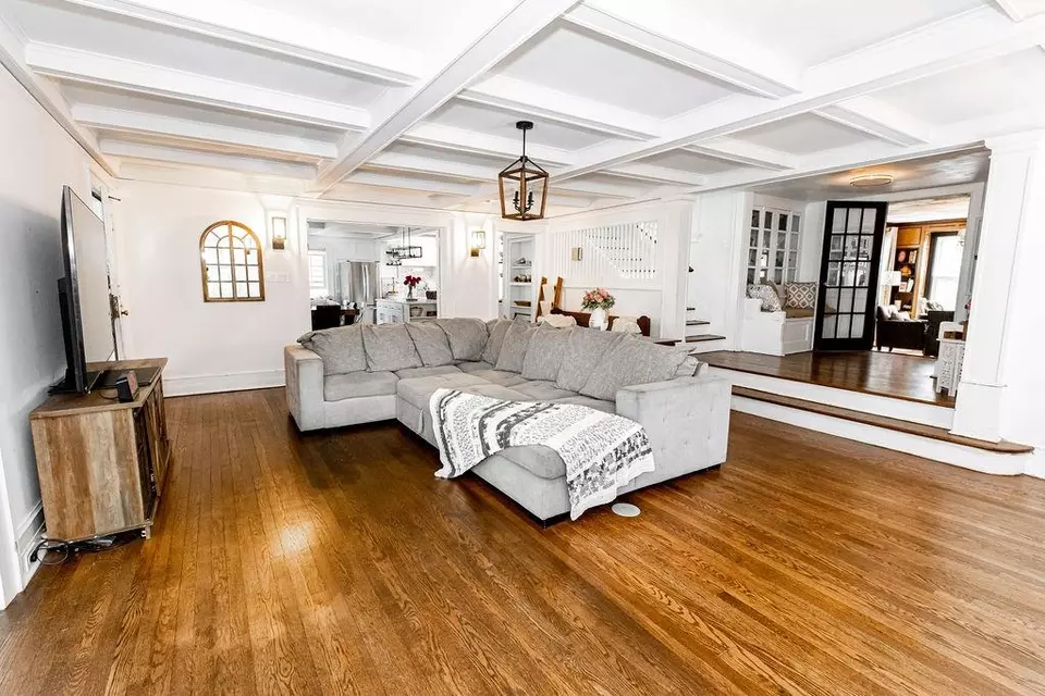 31 Heminway Ave, New Rochelle, NY 10801 | MLS# 867043 | 2 Photos - Movoto