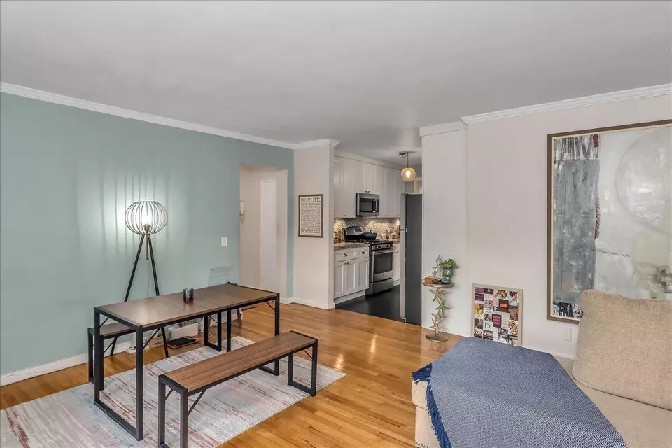 360 Stewart Ave #2C, Garden City, NY 11530 | 11 Photos - Movoto