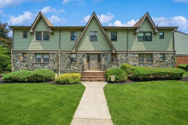 36 Milford Ln #5E, Ramapo, NY 10901 | MLS# 876654 | 27 Photos - Movoto