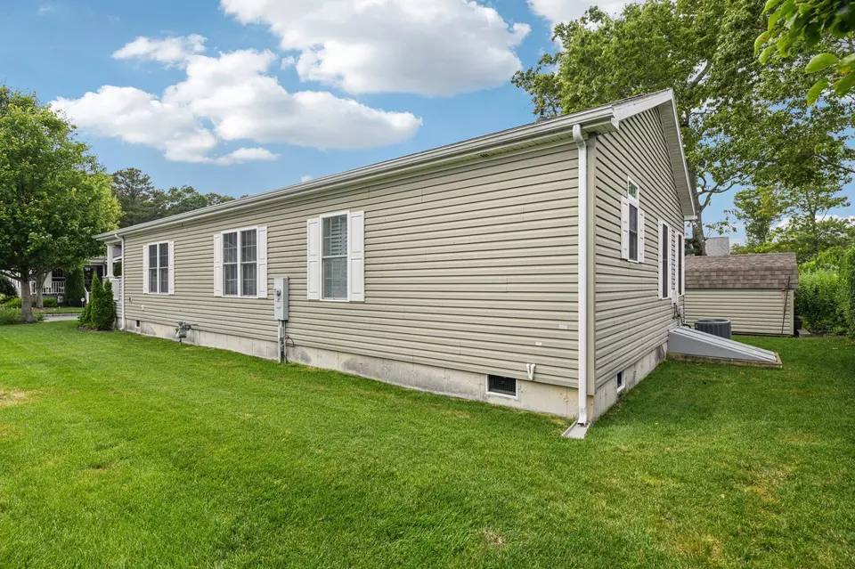 1661 Old Country Rd #543, Riverhead, NY 11901 | MLS# 882046 | 20 Photos ...