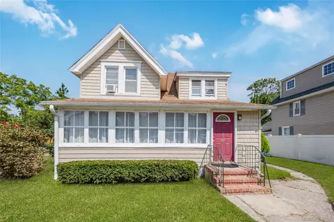 111 Islip Homes For Sale & Islip, NY Real Estate - Movoto